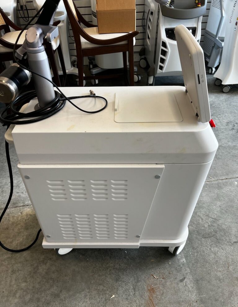 Rohrer Aesthetics PicoLazer Machine - LENCANA MEDICAL LASER